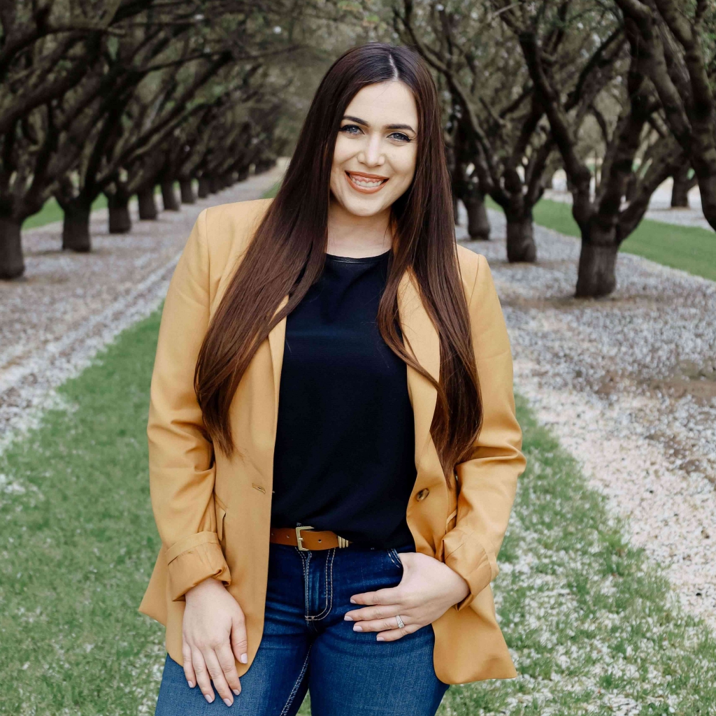 Tabitha Alves-Lima - CENTURY 21 Select Turlock Geer
