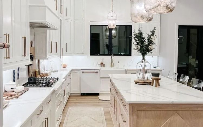 Alex Pulido - Century 21 Select Real Estate