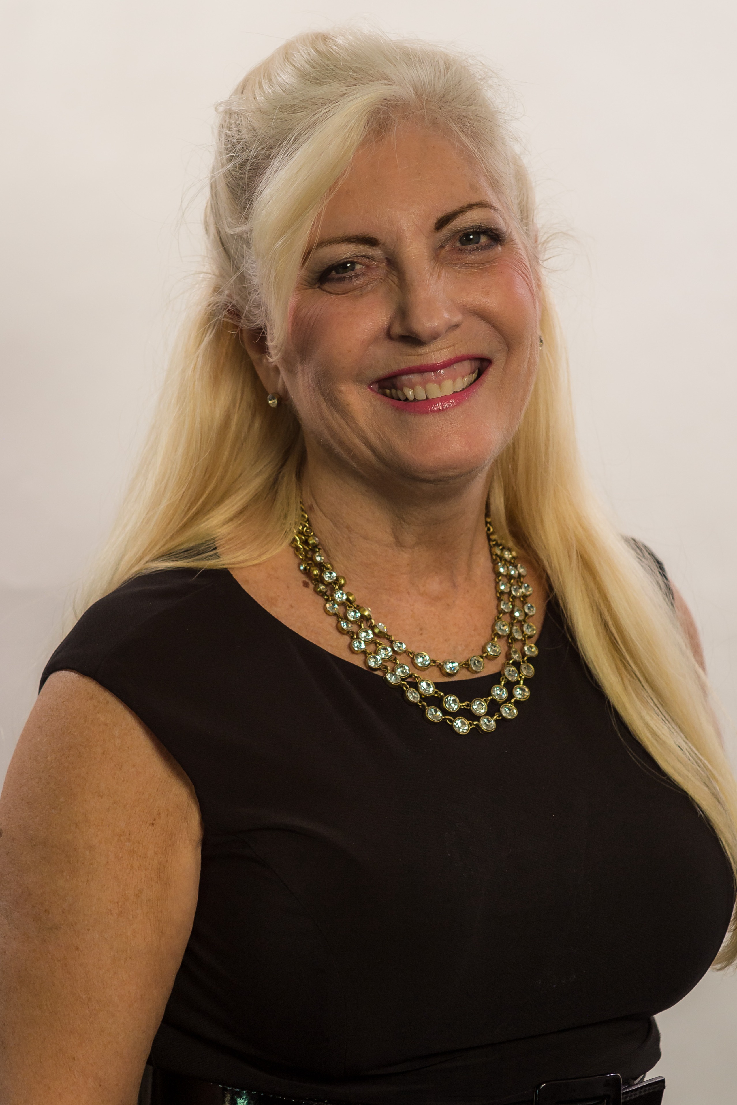 Loretta Taplett - Coldwell Banker Danforth (Bellevue)