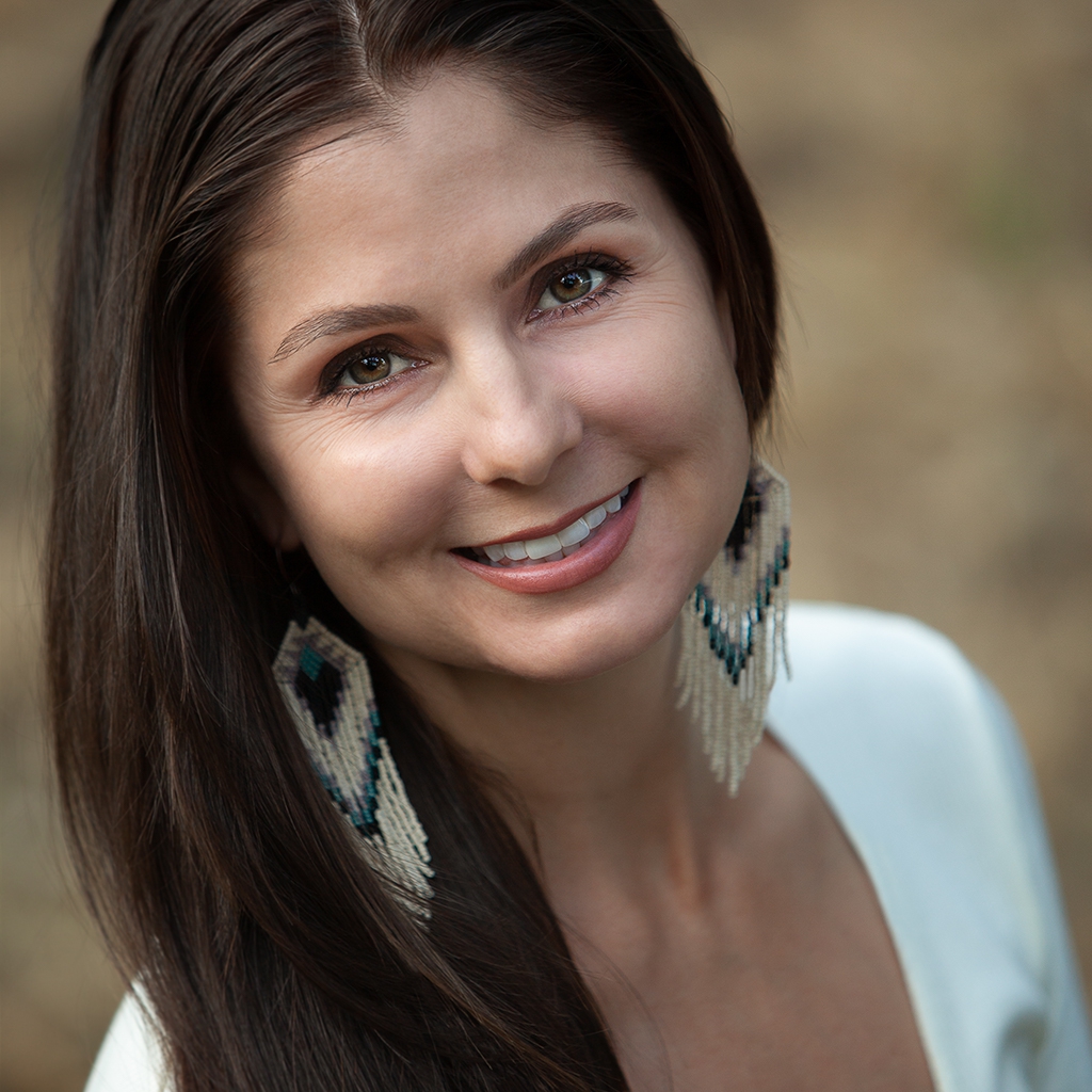 Jessica Beilstein REALTOR® I Century 21 Cornerstone Realty. I Grass ...